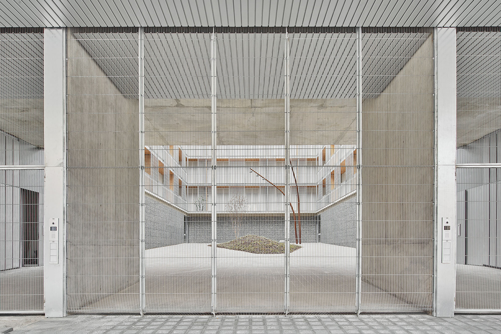 Modulus Matrix 85 Social Housing In Cornellà Peris Toral Arquitectes